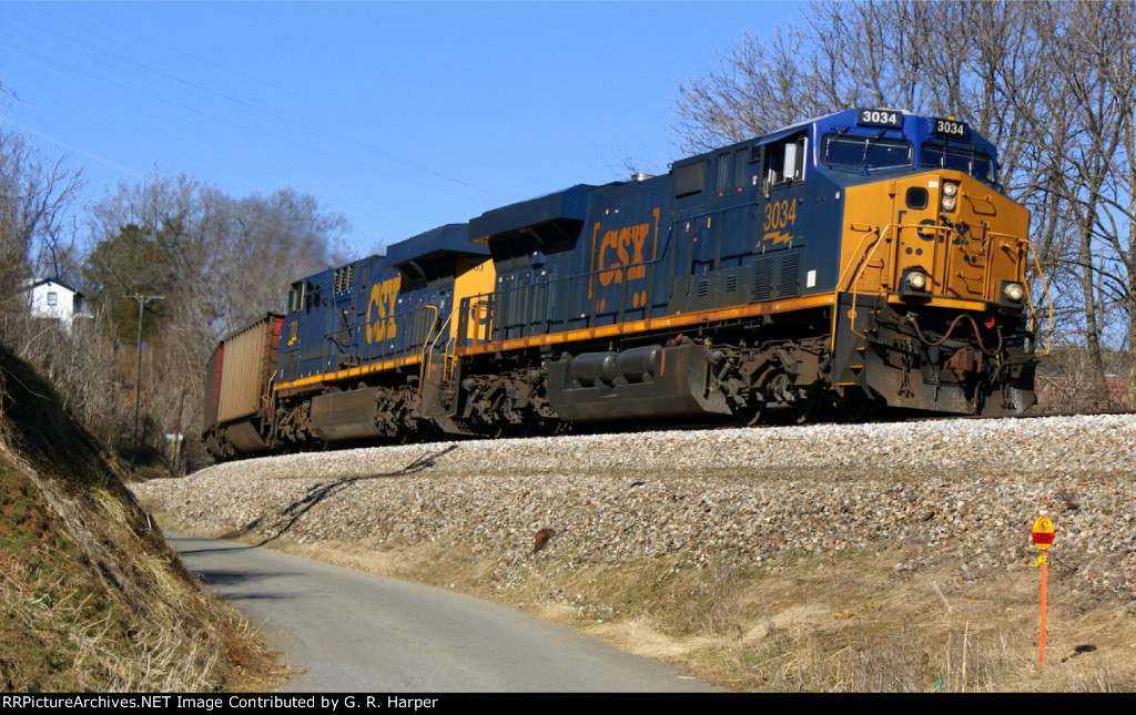 742 - CSXT 3034 rounds the curve at Hydro St. & V.E.S. Rd.